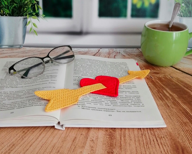 Easy Crochet Pattern – Cupid's Arrow Heart Bookmark (PDF Pattern) [#135 ...