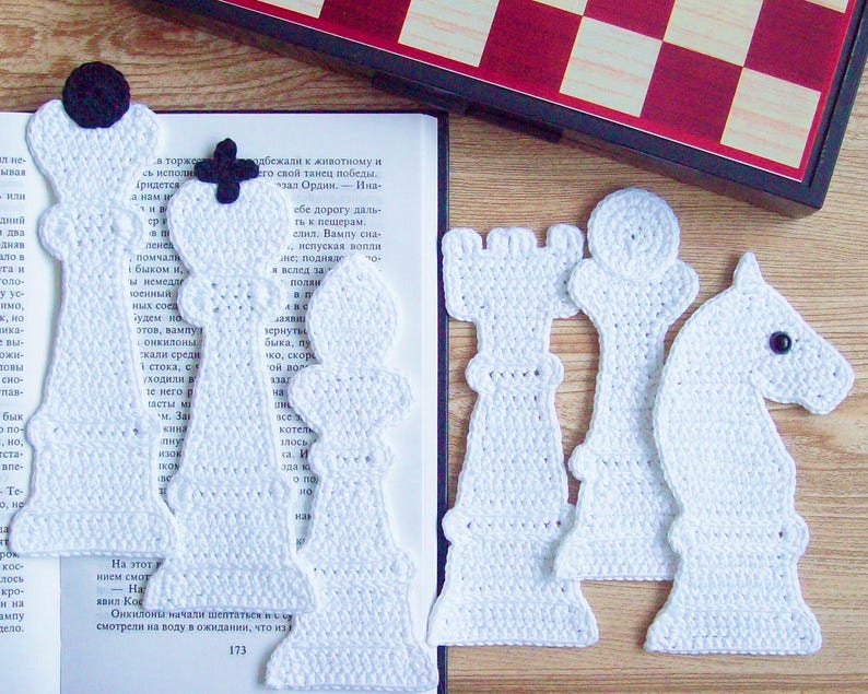 077 Easy Crochet Pattern - Chess Play Set 6 Figures Appliqué, Chess ...