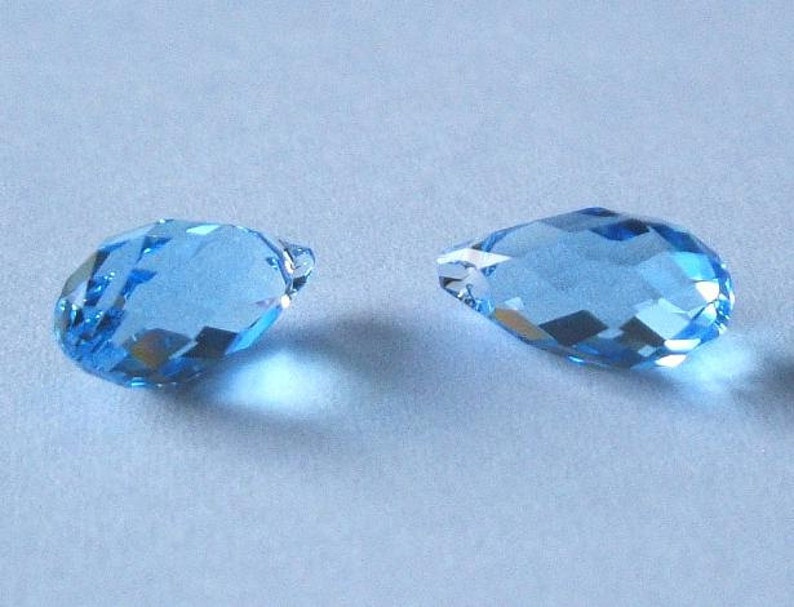 SWAROVSKI 6010 Briolette Crystal Beads LIGHT SAPPHIRE | Etsy