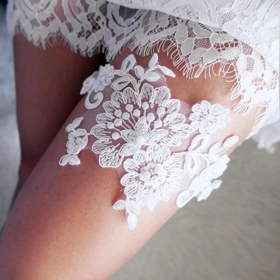 Wedding Garter Bridal Garter White Lace Garter Flower Garter | Etsy