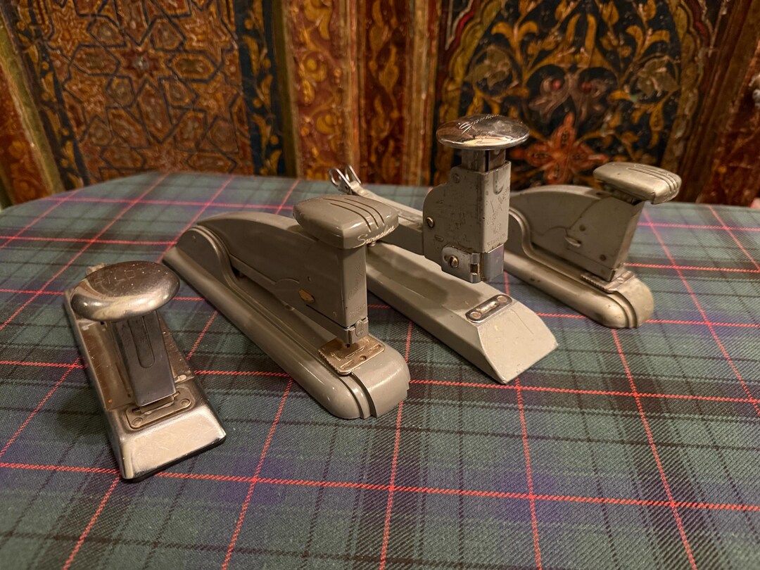 4 Vintage Staplers, Desk Accessory Collection, Swingline, Pilot - Etsy