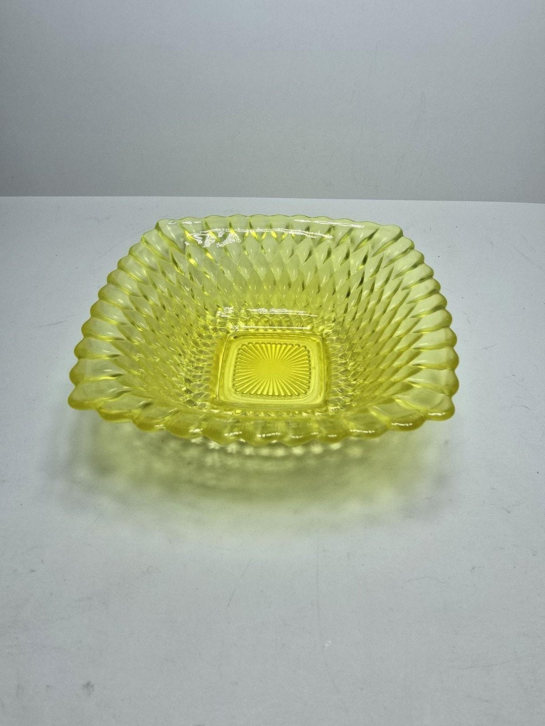 VTG Diamond Point Indiana Glass Bright Clear Yellow Candy Nut Dish 6.5 ...