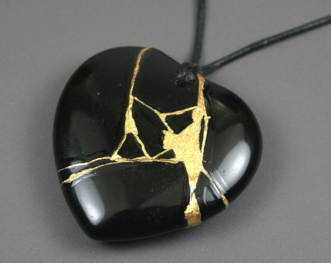 Kintsugi (kintsukuroi) Obsidian Stone Heart Pendant With Gold Repair on ...