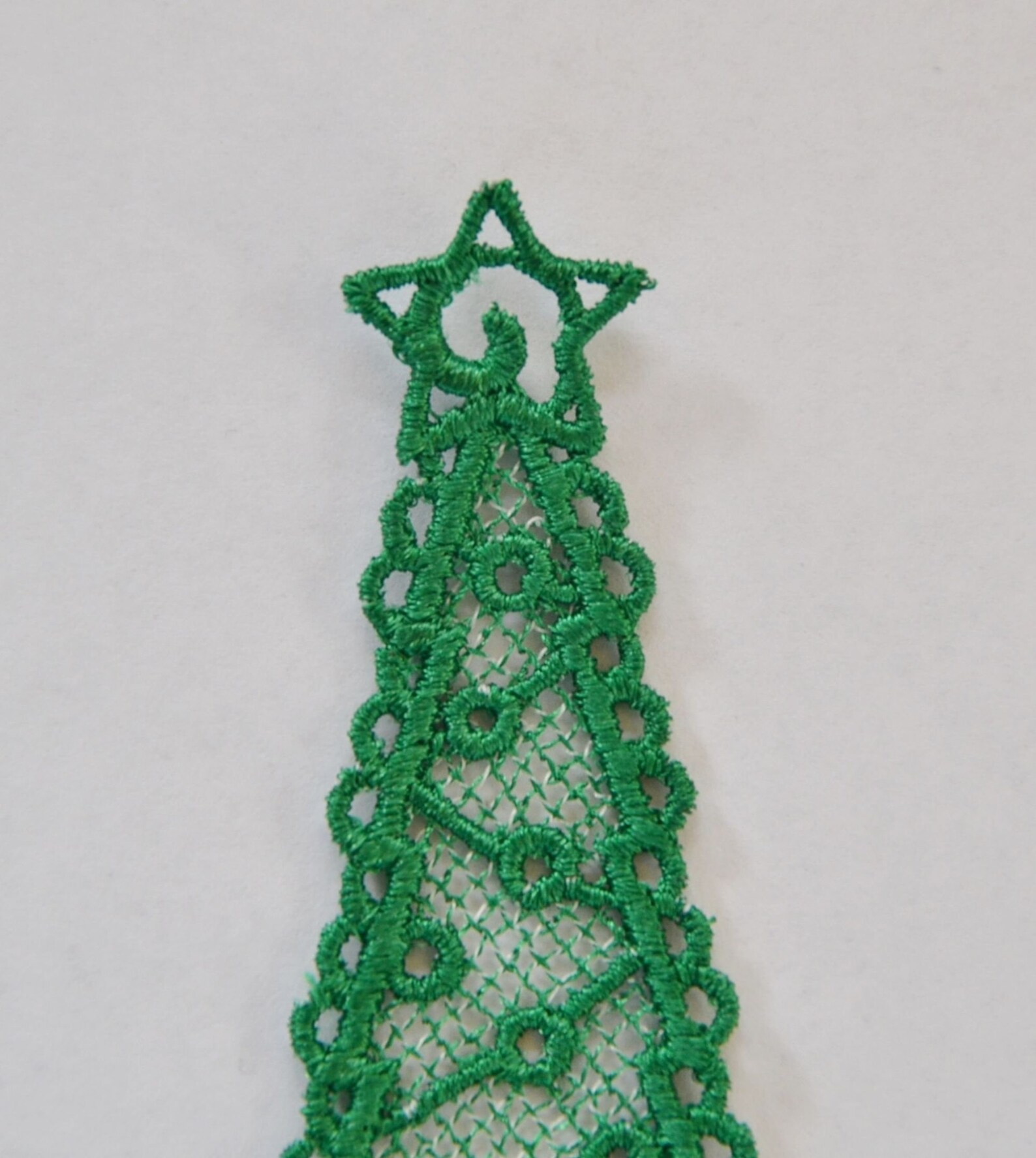 Christmas Tree Freestanding Lace Bookmark, Machine Embroidered Applique ...