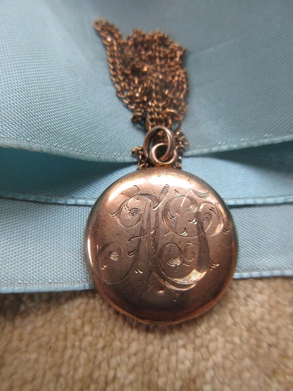 Antique "hb" monogrammed - Gem
