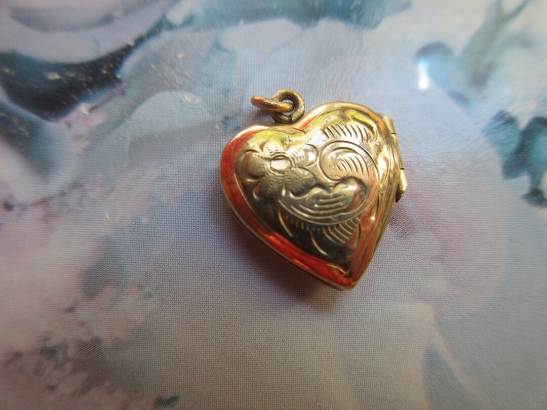 Vintage 10K Gold Heart Locket Charm - Etsy