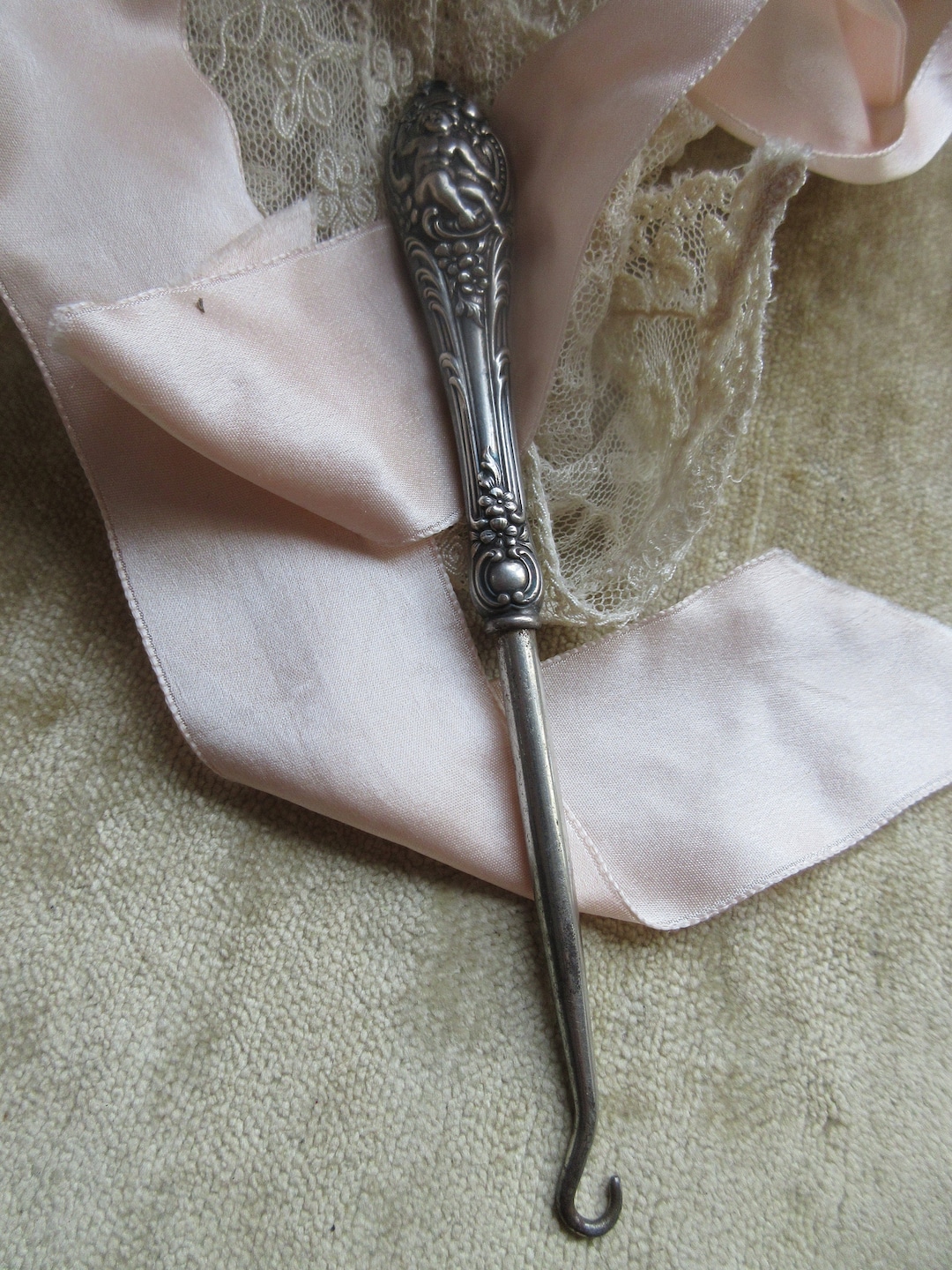 Antique English Sterling Button Hook Repousse Cherubs and Flowers ...