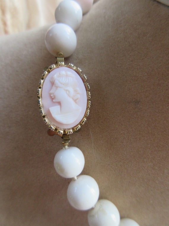 Vintage Carved Shell Beaded Necklace with Carved Shel… - Gem