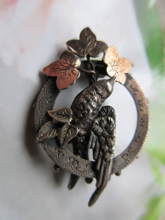 AntiqueVictorian Sterling Silver English Bird and Ivy… - Gem
