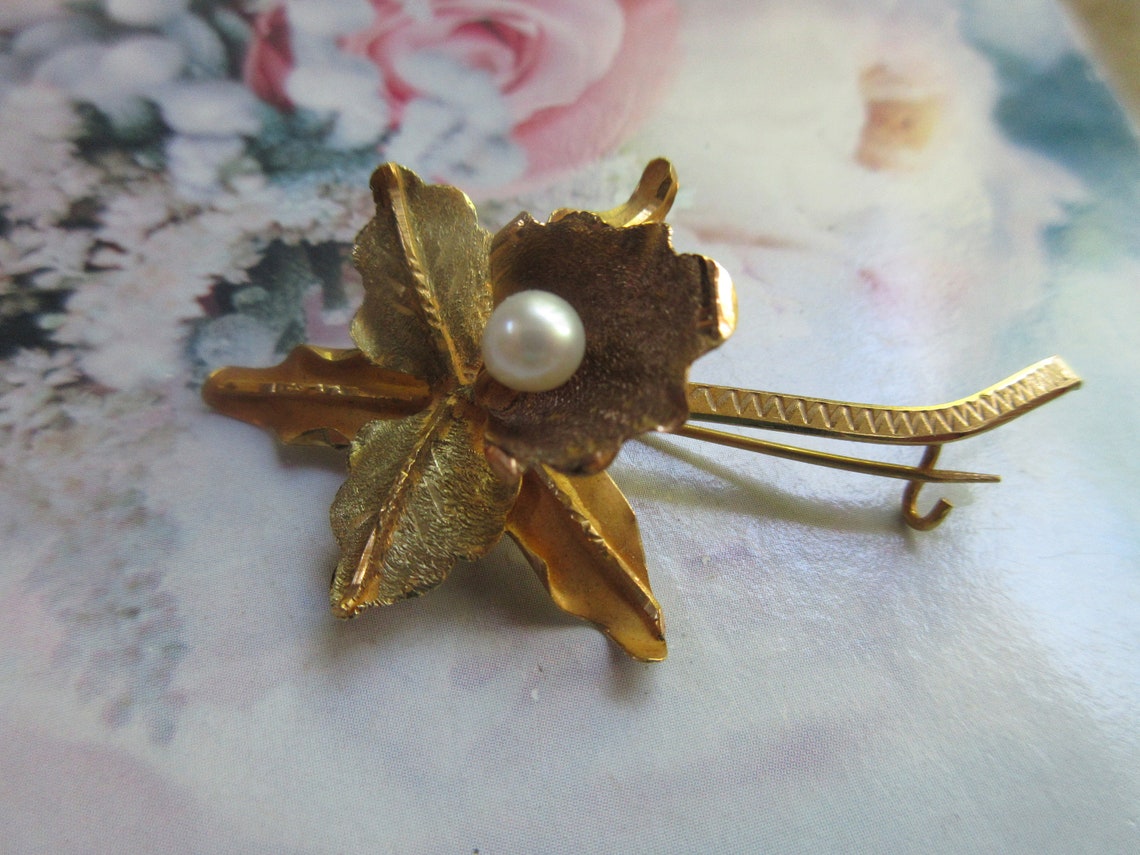 18K Yellow Gold Orchid Pin With Cultured Pearl Accent - Etsy