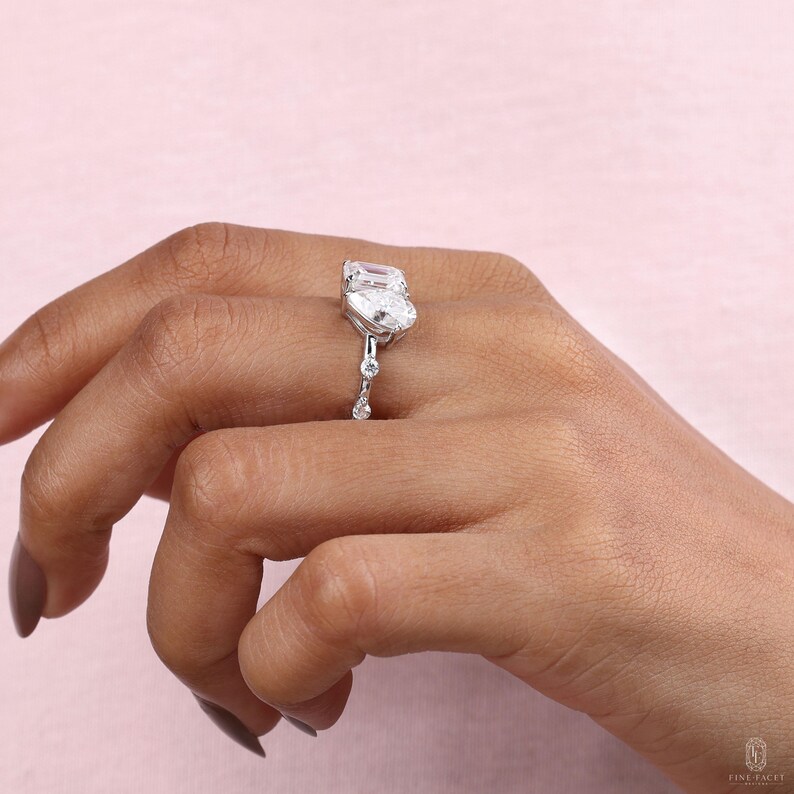 Toi Et Moi Pear Emerald Moissanite Ring, White Gold Two Stone Cluster ...