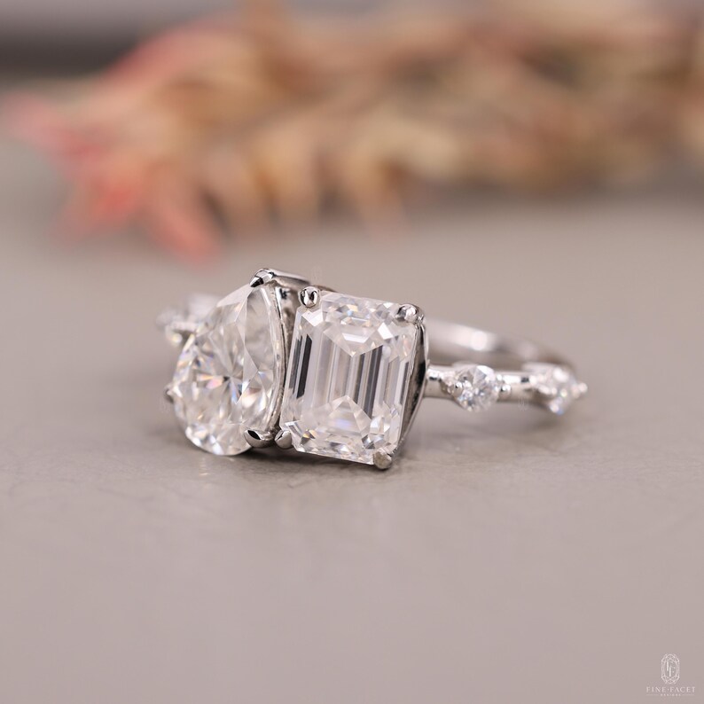 Toi Et Moi Pear Emerald Moissanite Ring, White Gold Two Stone Cluster ...