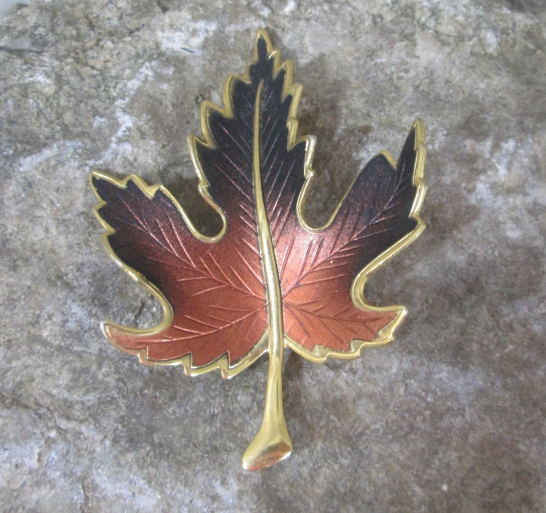 Vintage Maple Leaf Brooch - Etsy