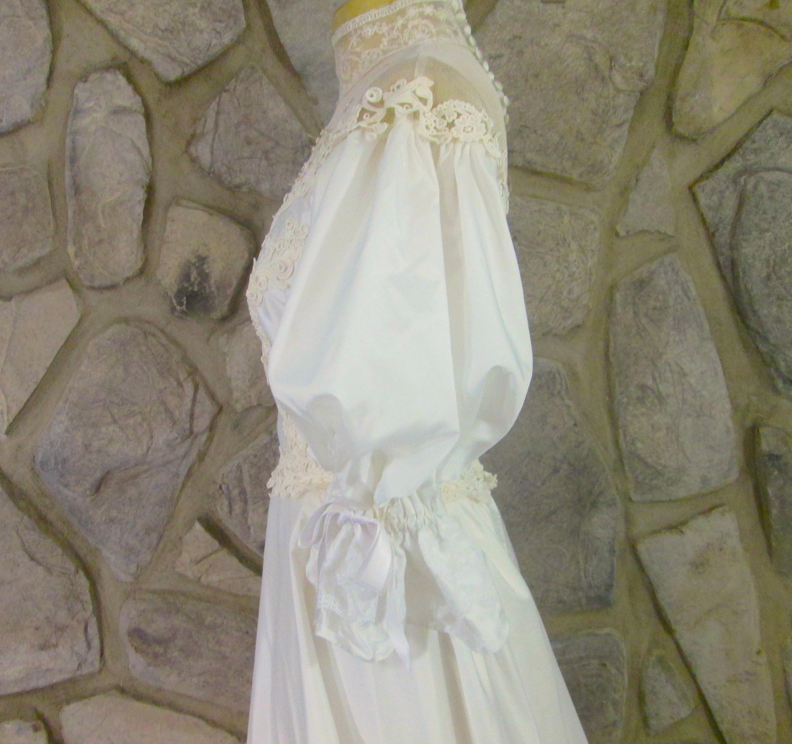 Vintage 80's Ruffled Train Wedding Dress - Etsy