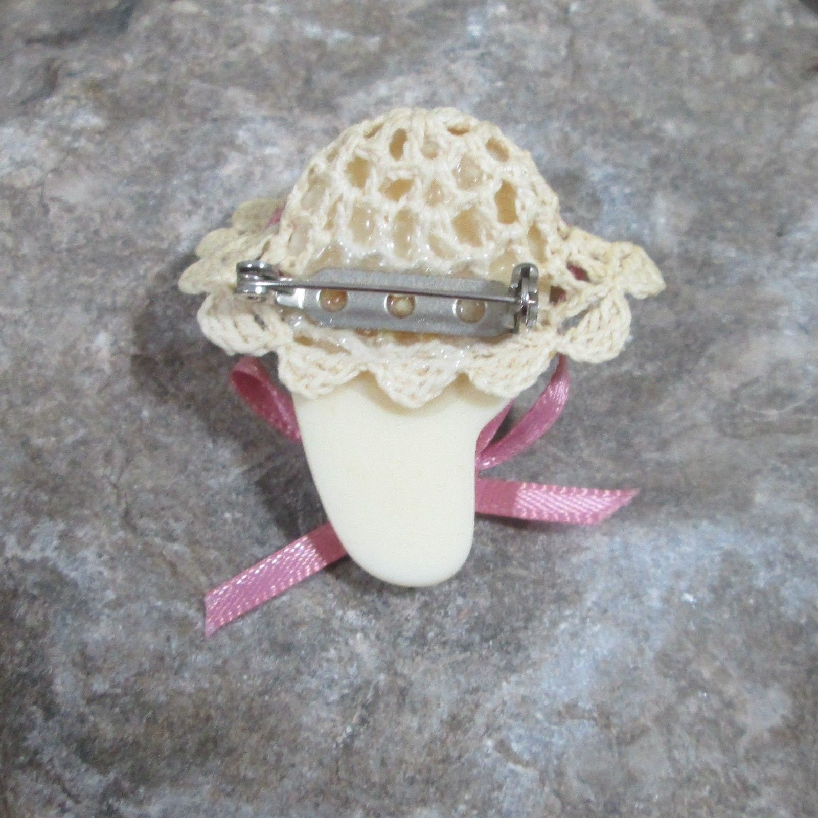 Vintage Lady With Hat Brooch - Etsy