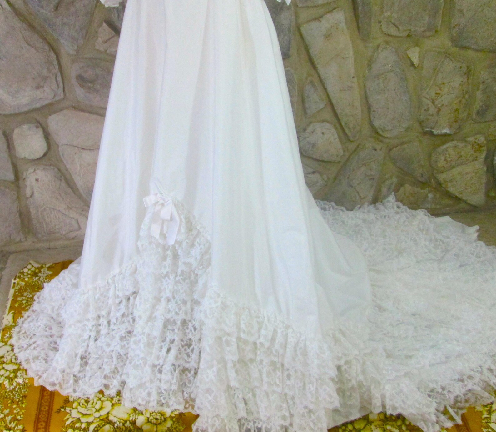 Vintage 80's Ruffled Train Wedding Dress - Etsy