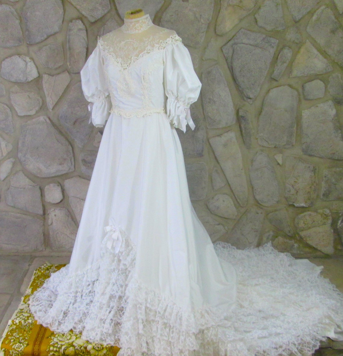 Vintage 80's Ruffled Train Wedding Dress - Etsy