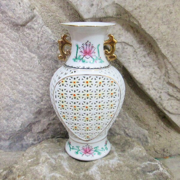 Reticulated Vase - Etsy