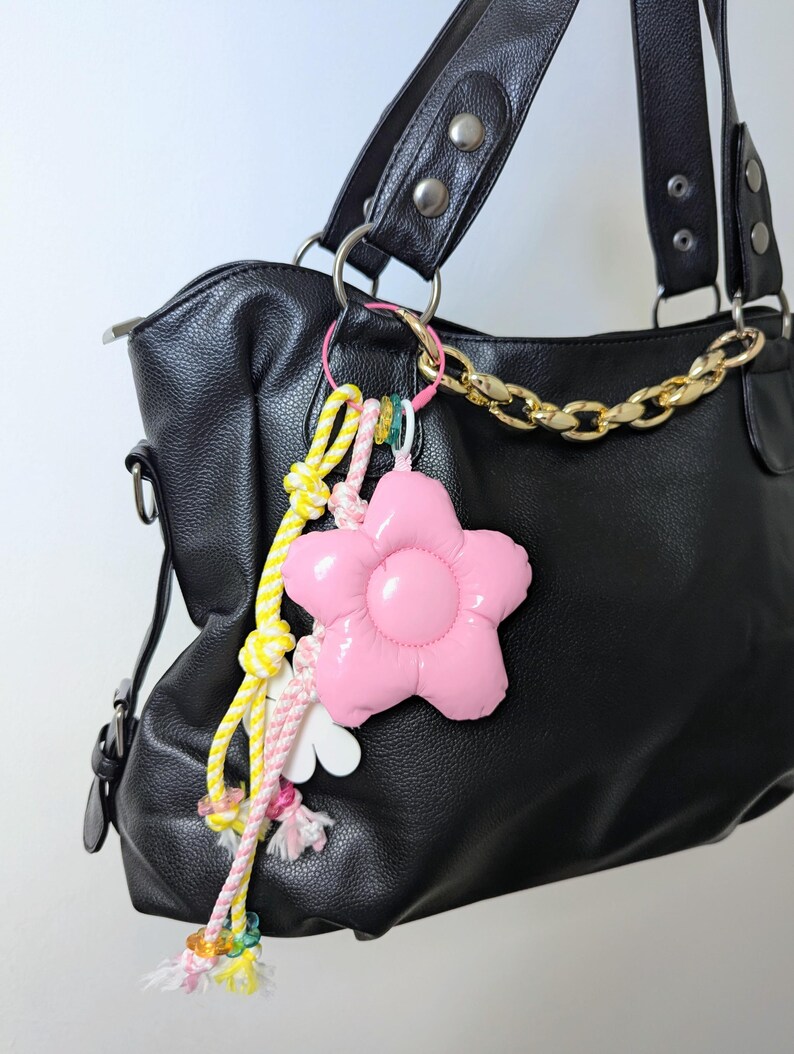 Pink Flower Bag Charm | Smiley Daisy Keychain | Kawaii Coquette ...