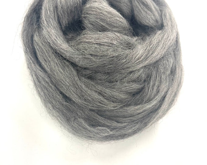 Gotland Silver Roving 8 OZ. - Etsy