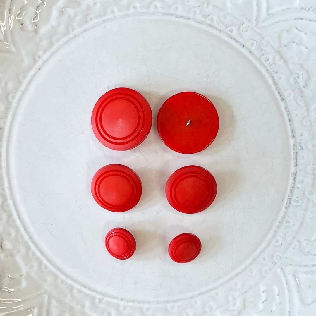 Vintage Large Red Buttons, La Mode - Etsy