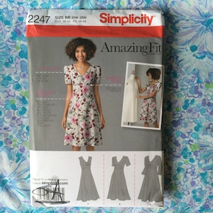 Amazing Fit Dress Pattern, Empire Seams, Medium, Simplicity 2247, UNCUT ...