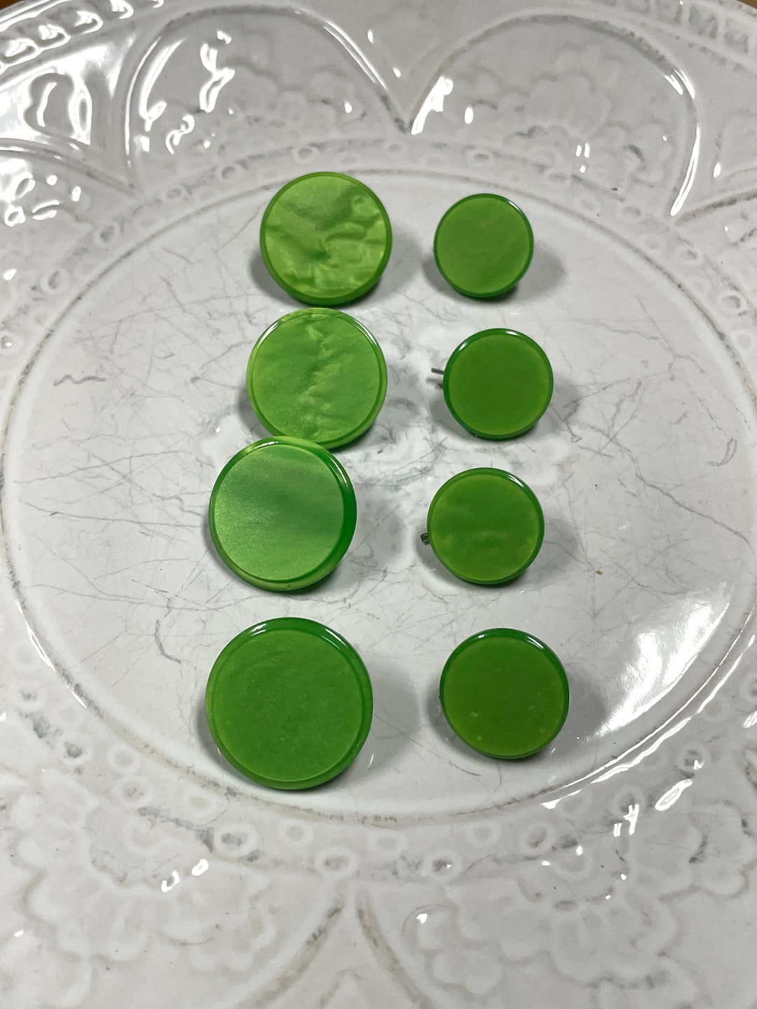 Vintage Green Loose Buttons - Etsy