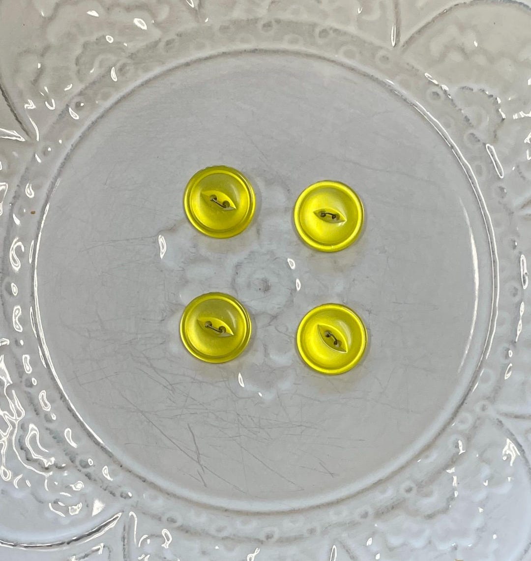 Vintage Bright Yellow Buttons - Etsy