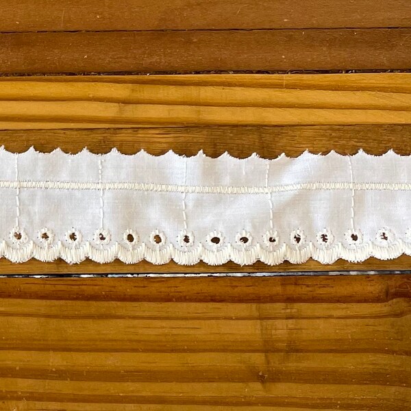White Eyelet Trim - Etsy