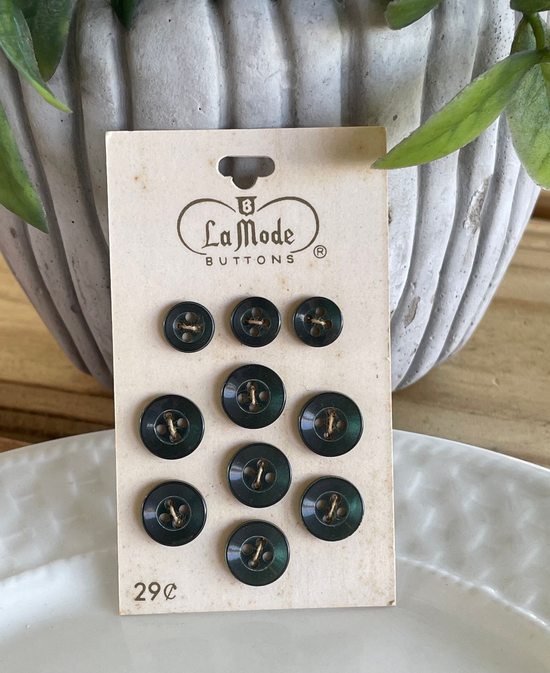 Vintage Green Buttons, La Mode Buttons, 2 Cards - Etsy