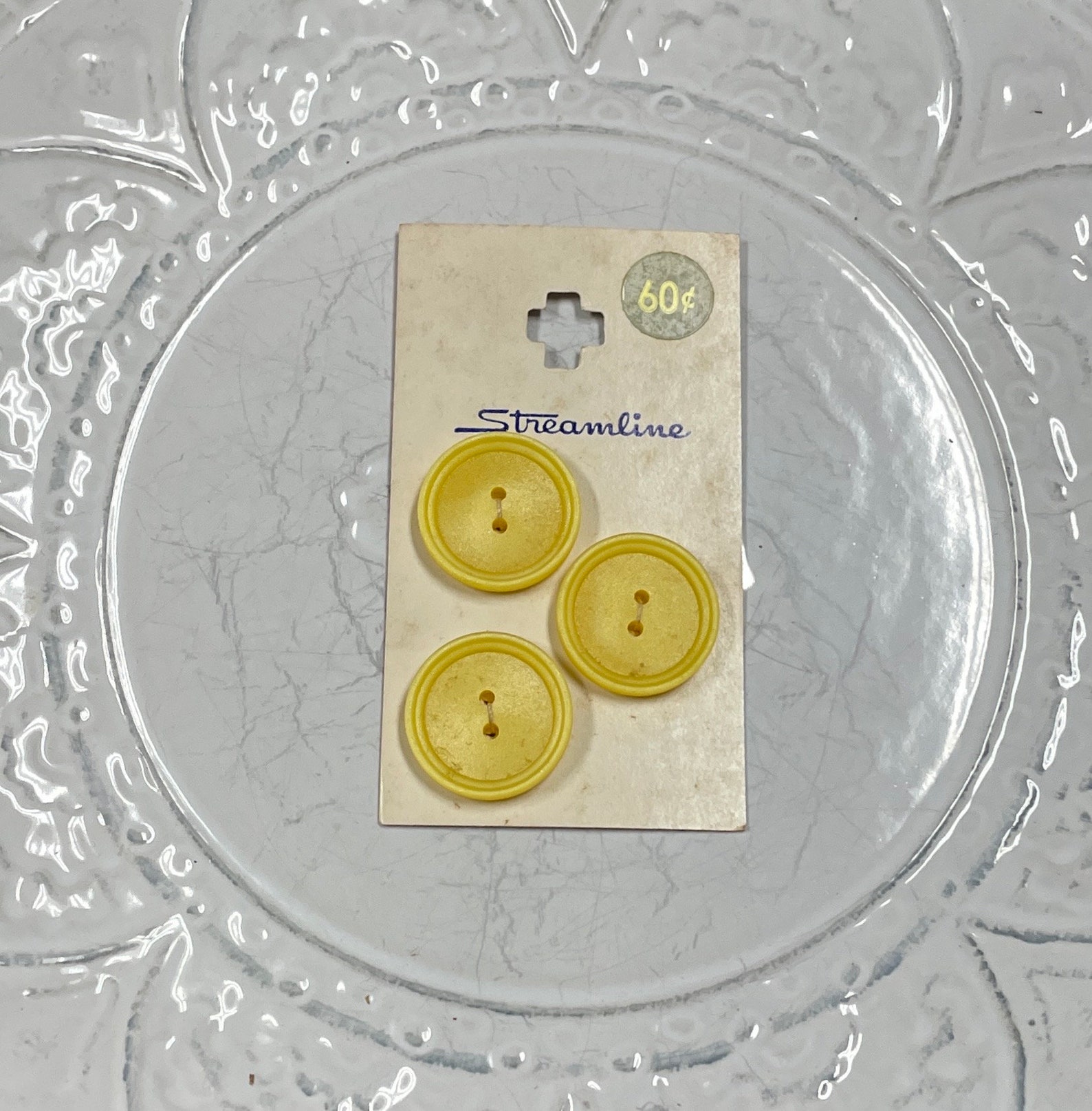 Vintage Yellow Streamline Carded Buttons, Made in Holland - Etsy