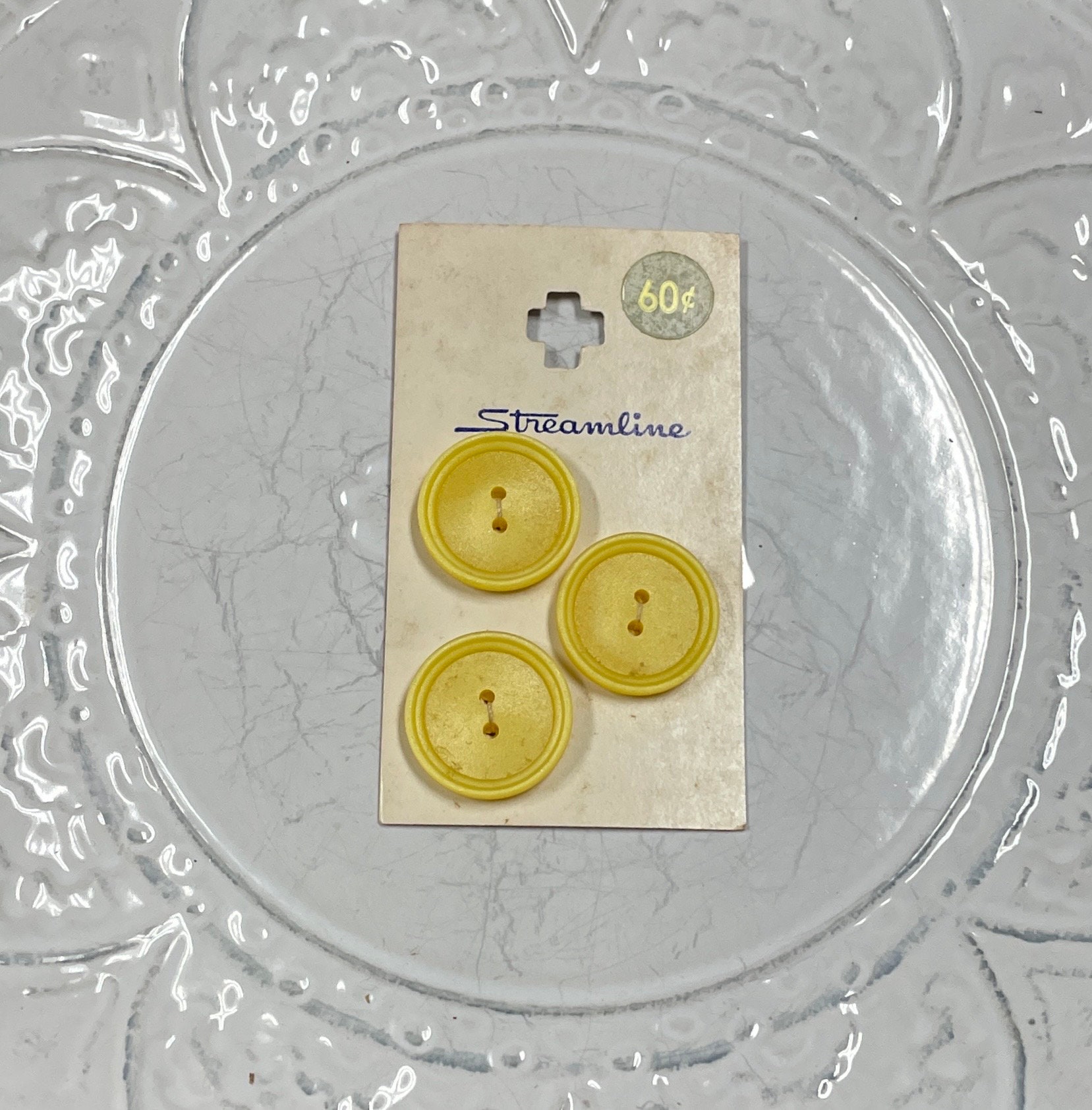 Vintage Yellow Streamline Carded Buttons, Made in Holland - Etsy