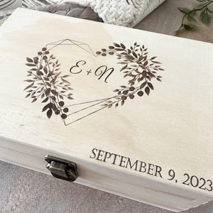 Personalized Wooden Memory Box, Custom Engraved Couple Keepsake Box ...