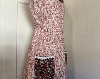 Handmade Travel Inspired Cotton Day Dress With Pockets in Size Medium ...