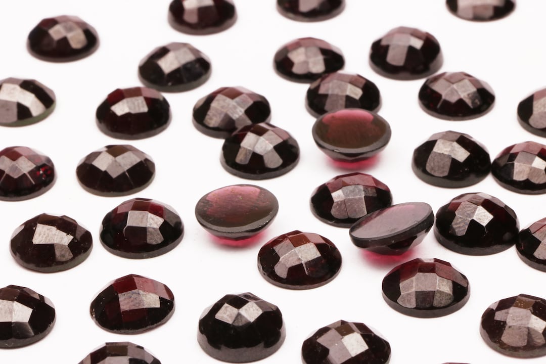 Garnet Faceted Cabochon,large Round Cabochon,coin Cabochon,checker Cut ...