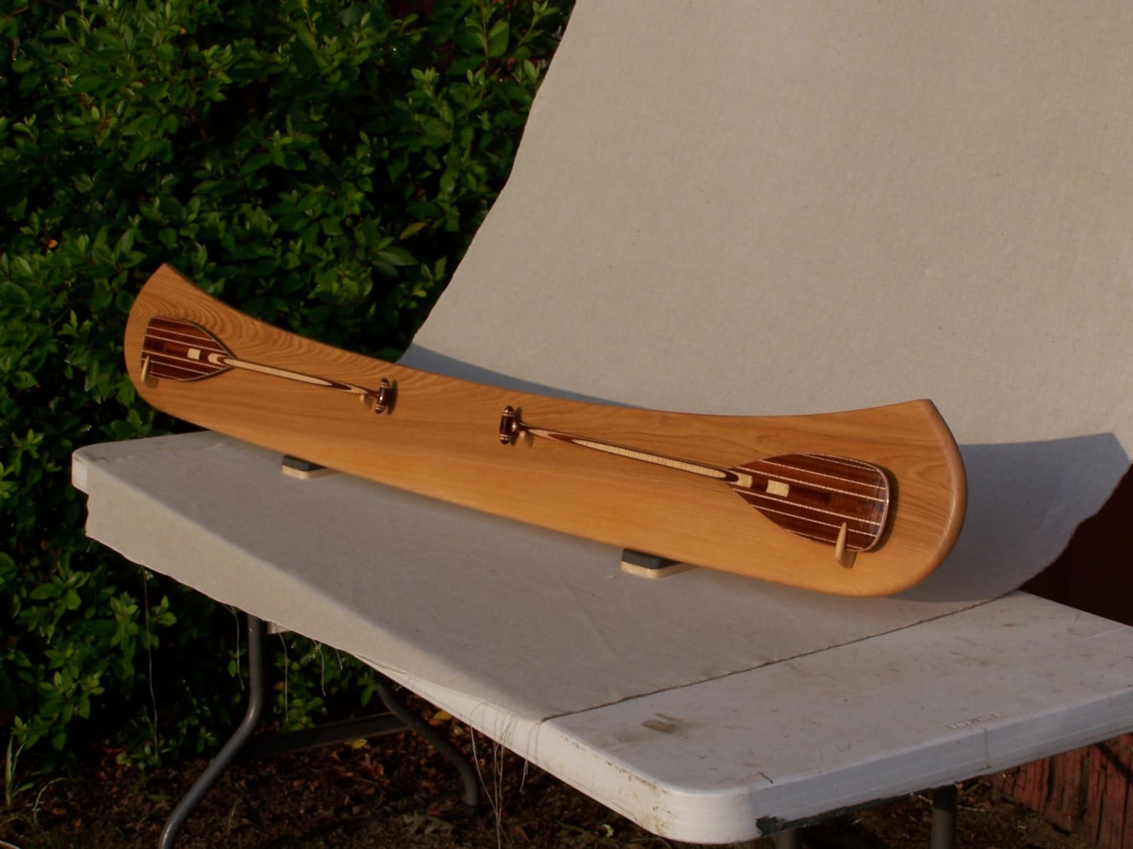 Wooden Canoe Paddle Display Holder, Displays Two 1/2 Scale Paddles ...