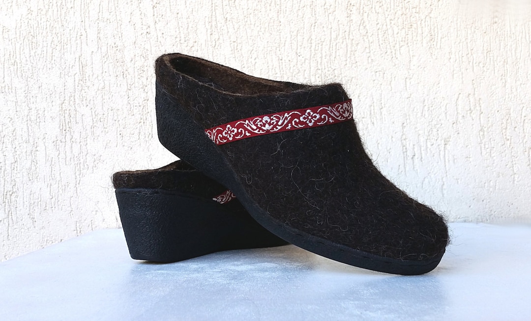 Women Clogs Heels Natural Felted Wool. Comfortable Slip on Mules ...