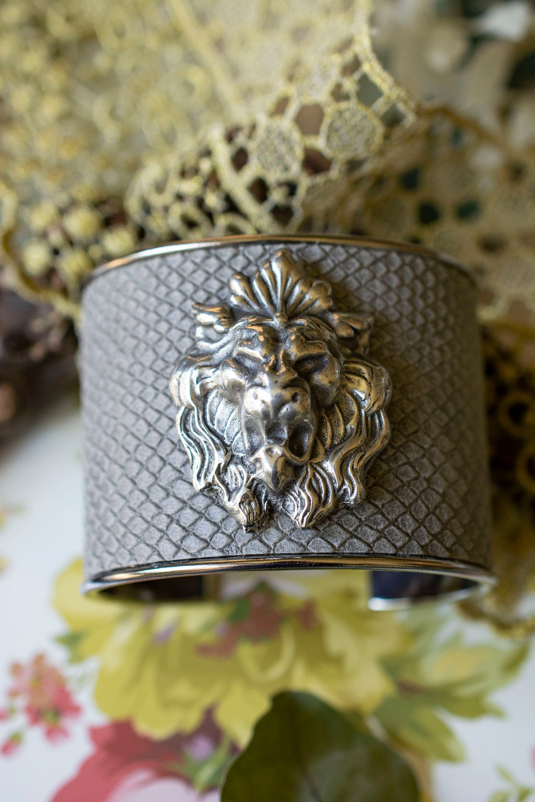 Vintage Lion Head Cuff - Etsy