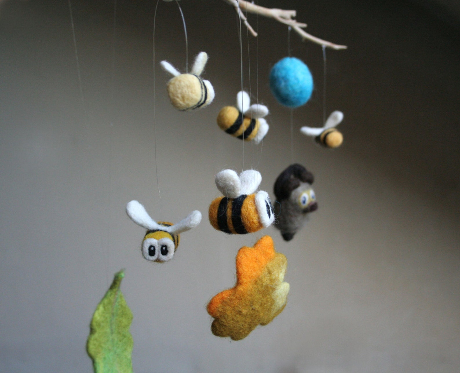 Baby Needle Felted Mobile Winnie the Pooh and Bees Nursery - Etsy
