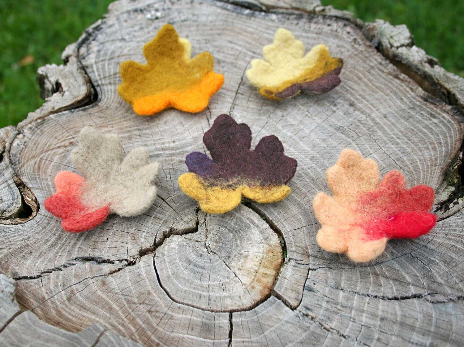 Felt Brooch Felted Maple Leaf Autumn Jewelry Leaf in Autumn Colors - Etsy