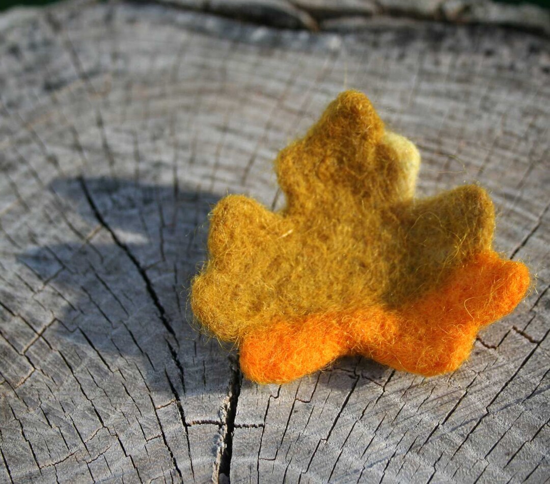Felt Brooch Felted Maple Leaf Autumn Jewelry Leaf in Autumn Colors - Etsy