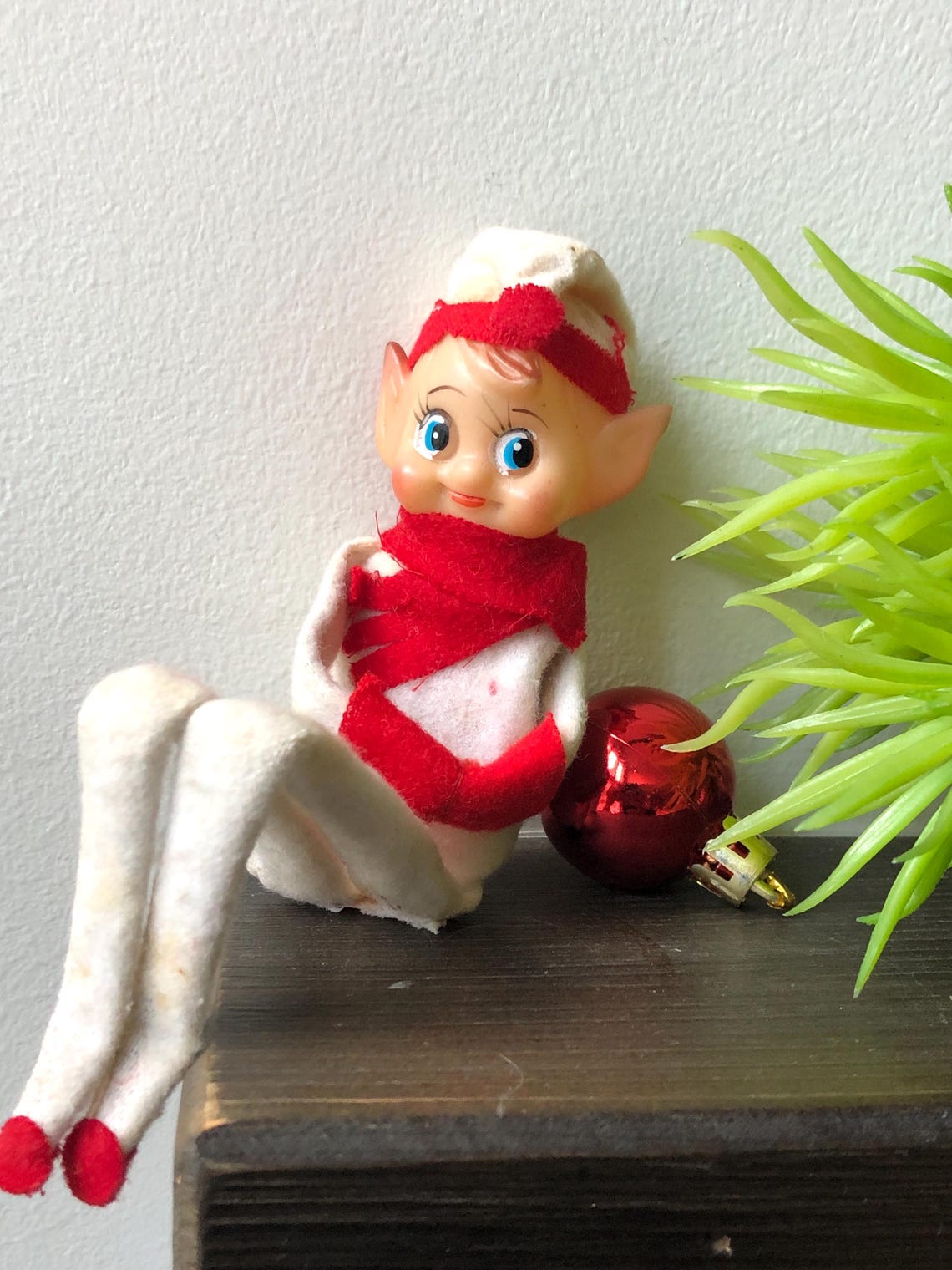 2 Knee Huggers Elf 50’s Christmas Decor ADORABLE! - Etsy