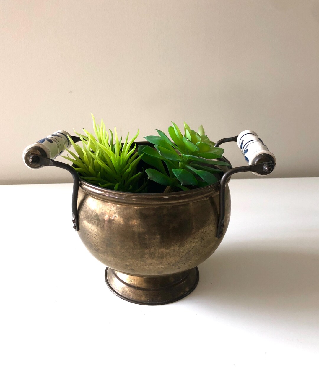 Vintage Brass Planter W/delft Porcelain Handles Cachepot Plant Holder ...