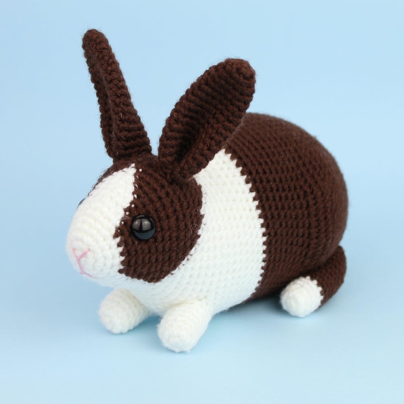 Dutch Rabbit Realistic Amigurumi Crochet Pattern for a Two-color Bunny ...