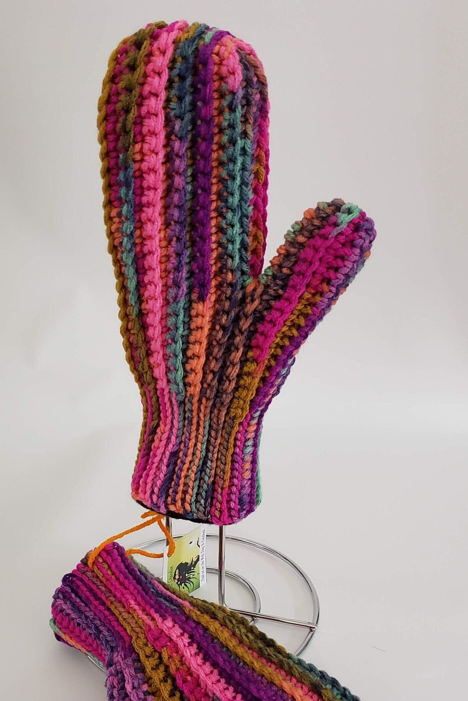 Adult SMALL Raspberry Bubble Gum Mittens by Freckles Gardenwinter ...