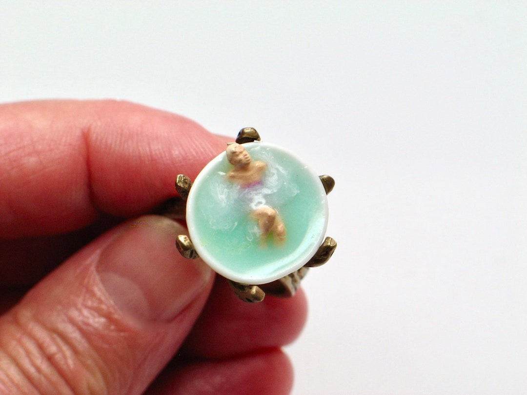 Bathtub Diorama Ring: Miniature Girl Bathing, Adjustable Bronze Band - Etsy