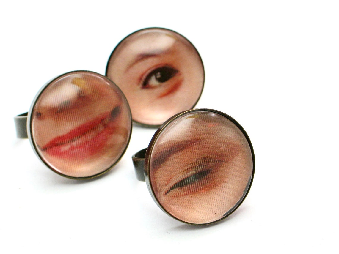 Winking eye. Smile ring Blinking Eye ring. 3D effect. | Etsy