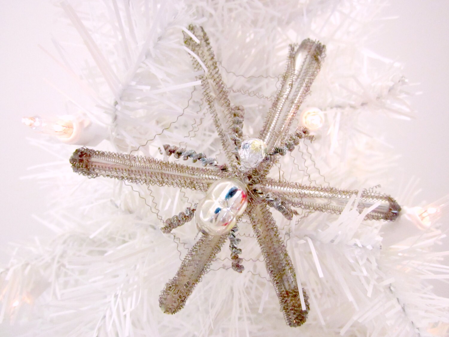 Vintage Wire Wrapped Spider Web Christmas Ornament, Glass and Wire ...