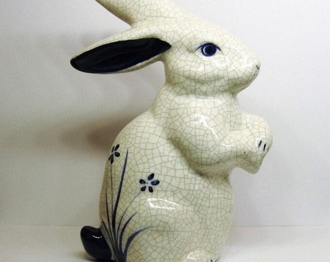 Vintage 7" Potting Shed DEDHAM RABBIT Figurine , Ceramic Bunny , Blue ...