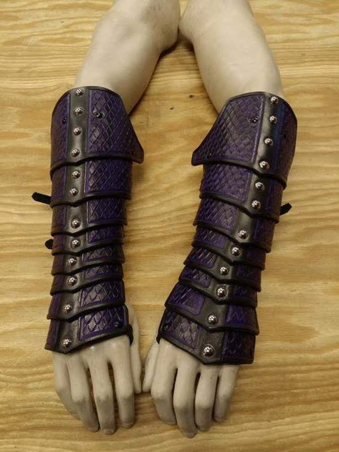 Leather Armor Scaled Gauntlets Dragonscale Gauntlets Leather Gauntlets ...